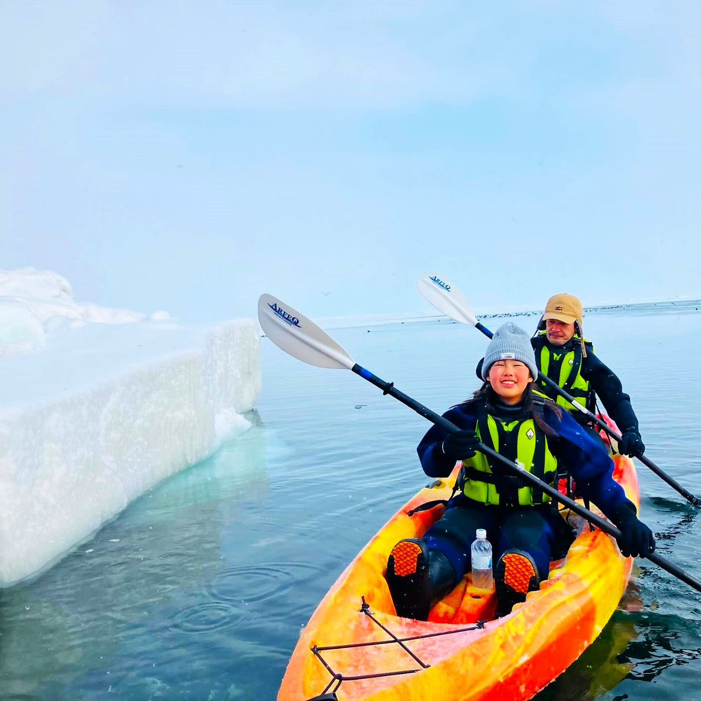 Drift ice kayak tour / Abashiri — Hokkaido Xpert Travel