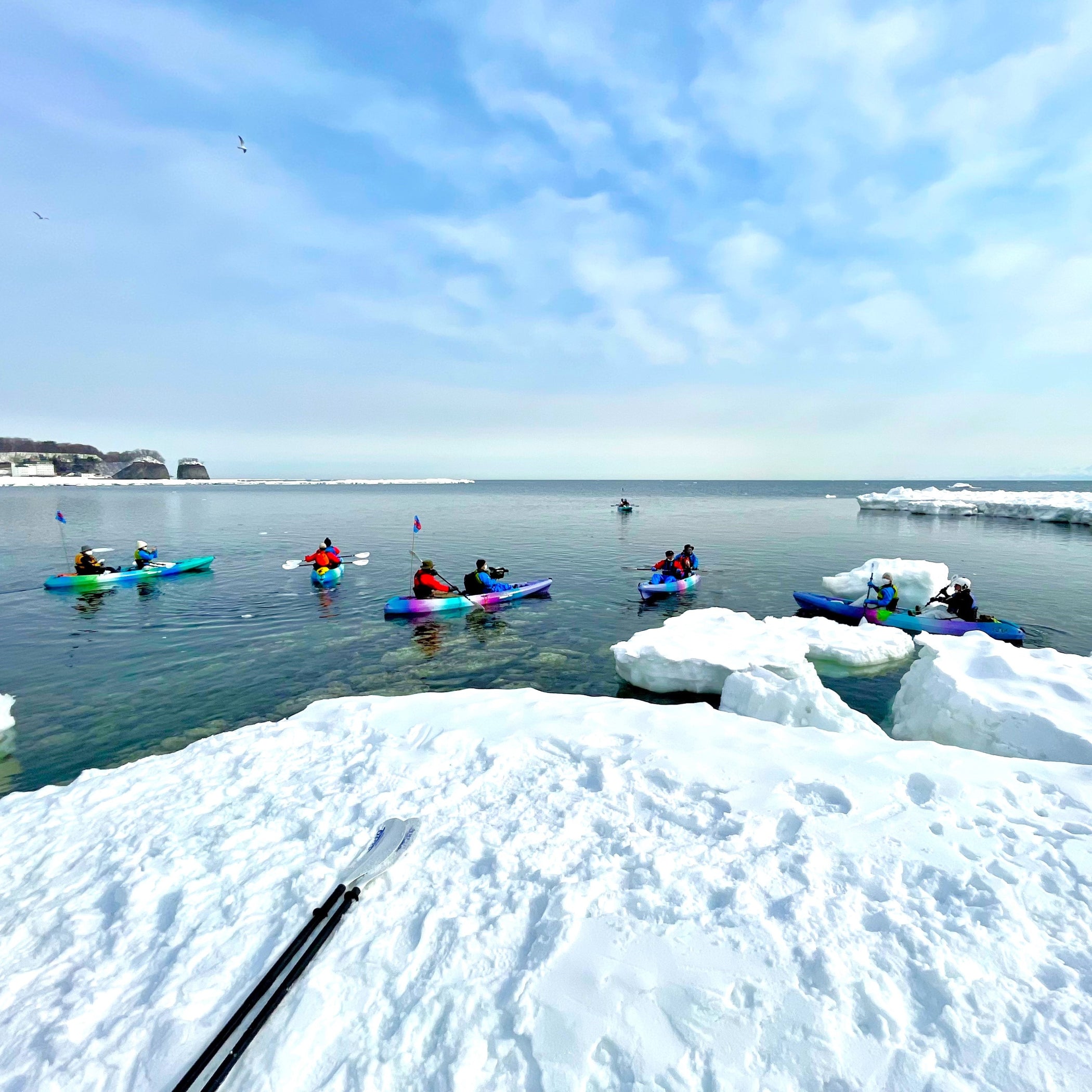 Drift ice kayak tour / Abashiri — Hokkaido Xpert Travel