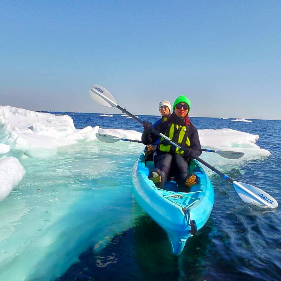Drift ice kayak tour / Abashiri — Hokkaido Xpert Travel